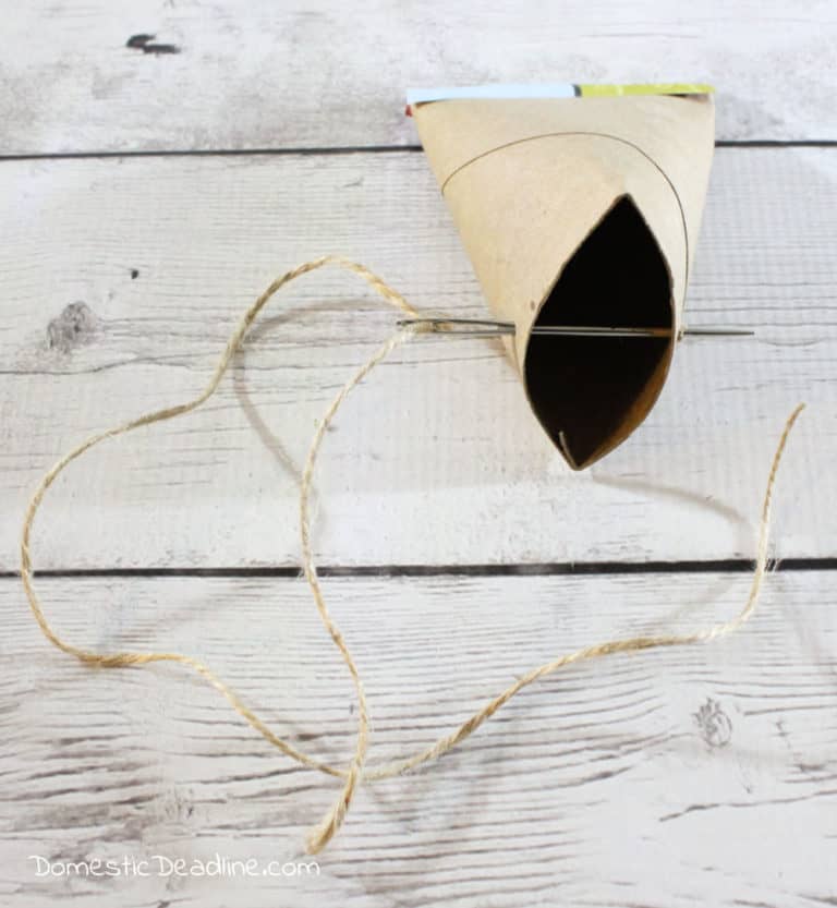 DIY Gift Wrapping from Toilet Paper Tubes!